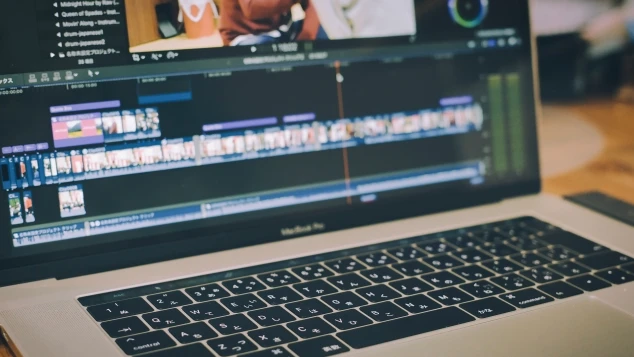 ぐるぐる・光らせるエフェクト | Skimie (スキミエ)